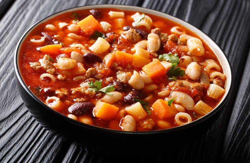 Recept za pašta fažol s parmezanom otjerat će zimsku melankoliju