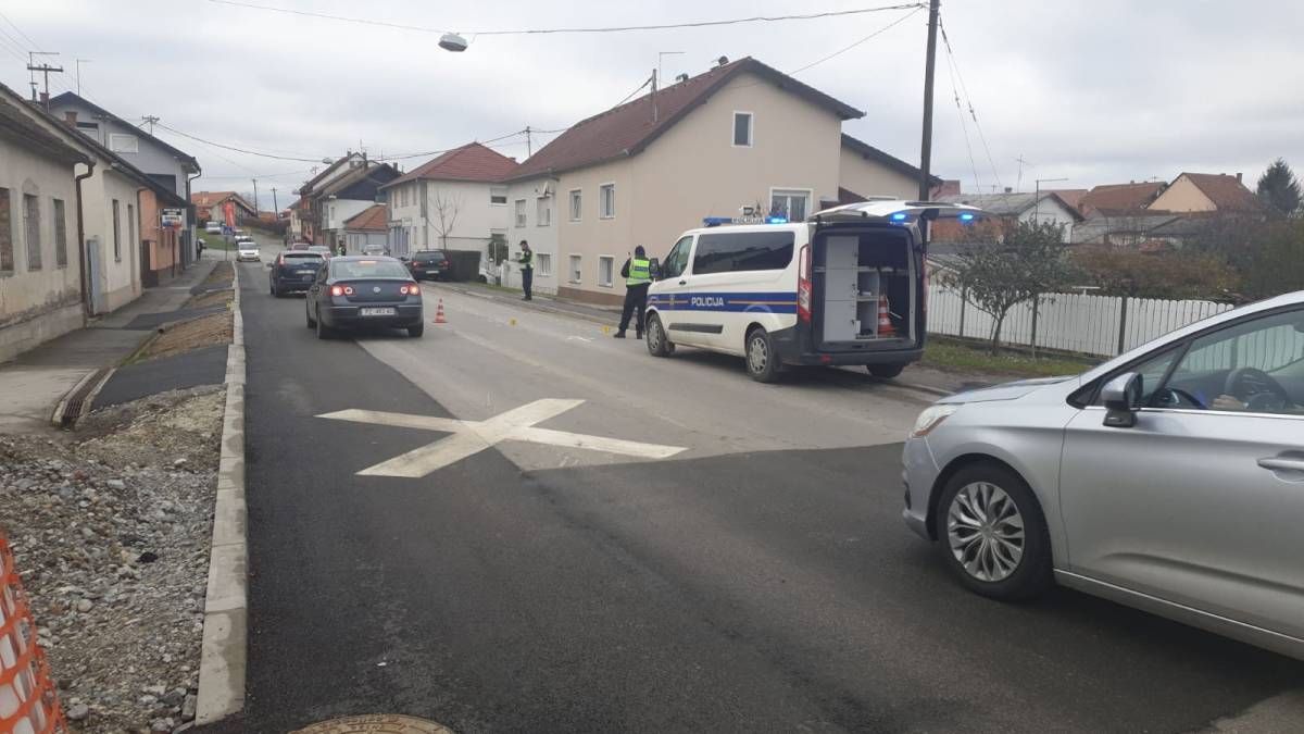 Prometna nesreća u Zrinskoj ulici u Požegi Prometna nesreća u Zrinskoj ulici u Požegi