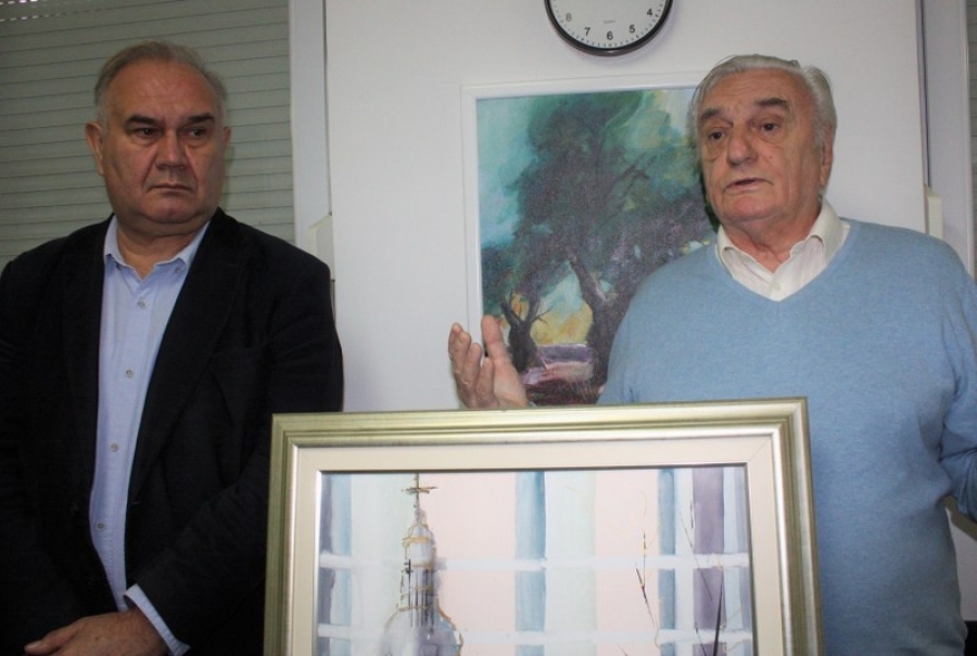 Predstavljene umjetničke slike slavonskih autora koje će biti izložene u uredu Predstavništva ...